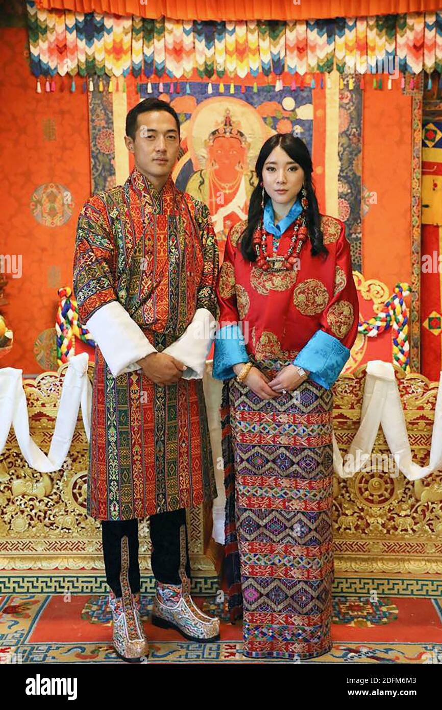Jetsun pema and wedding hi-res stock photography and images - Alamy