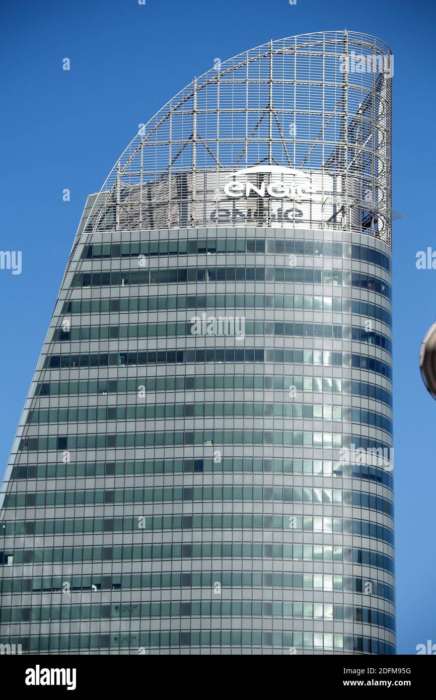 Engie la defense hi-res stock photography and images - Alamy