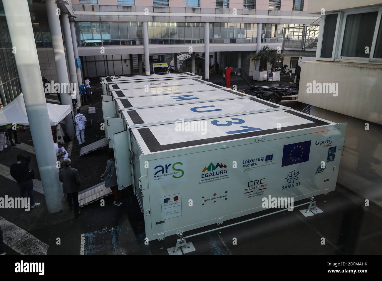 The mobile hospital (UMPEO) unique in Europe created by the SAMU of ...