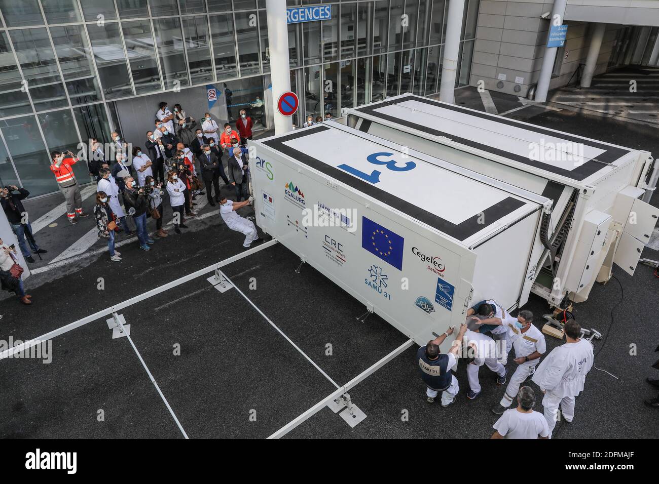 The mobile hospital (UMPEO) unique in Europe created by the SAMU of ...