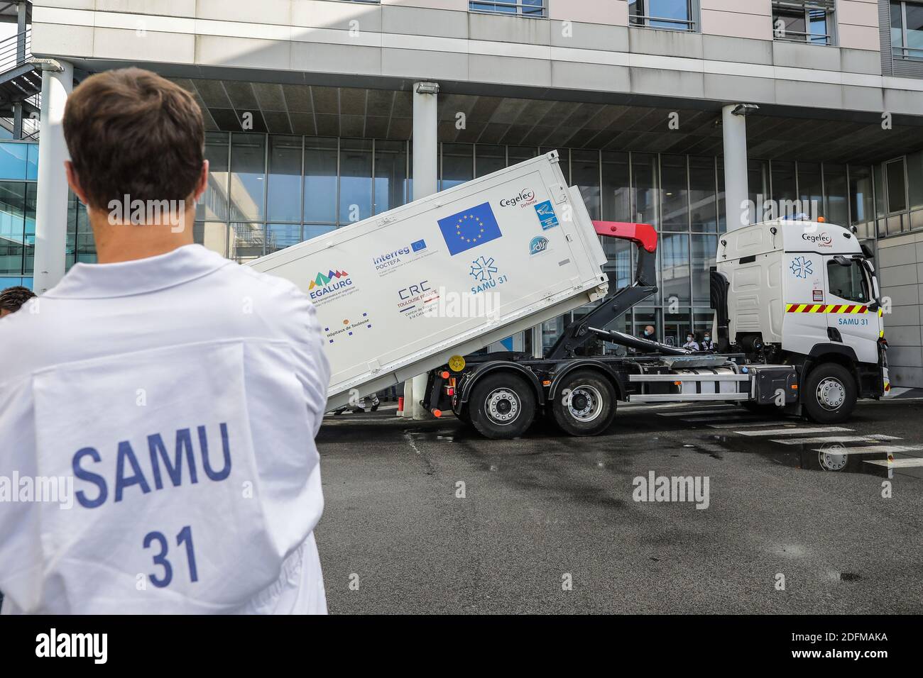 The mobile hospital (UMPEO) unique in Europe created by the SAMU of ...