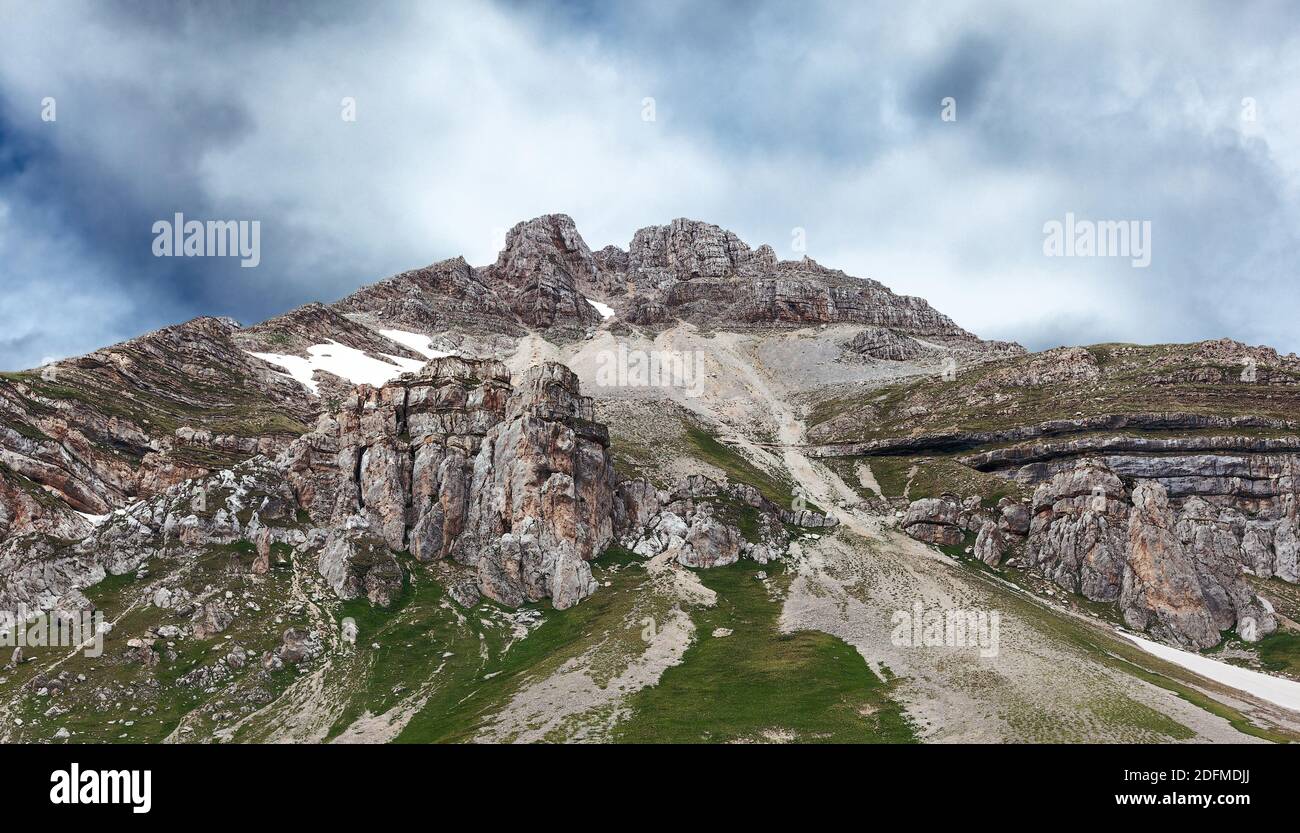 views of the cliffs of Mount Oshten Stock Photo - Alamy