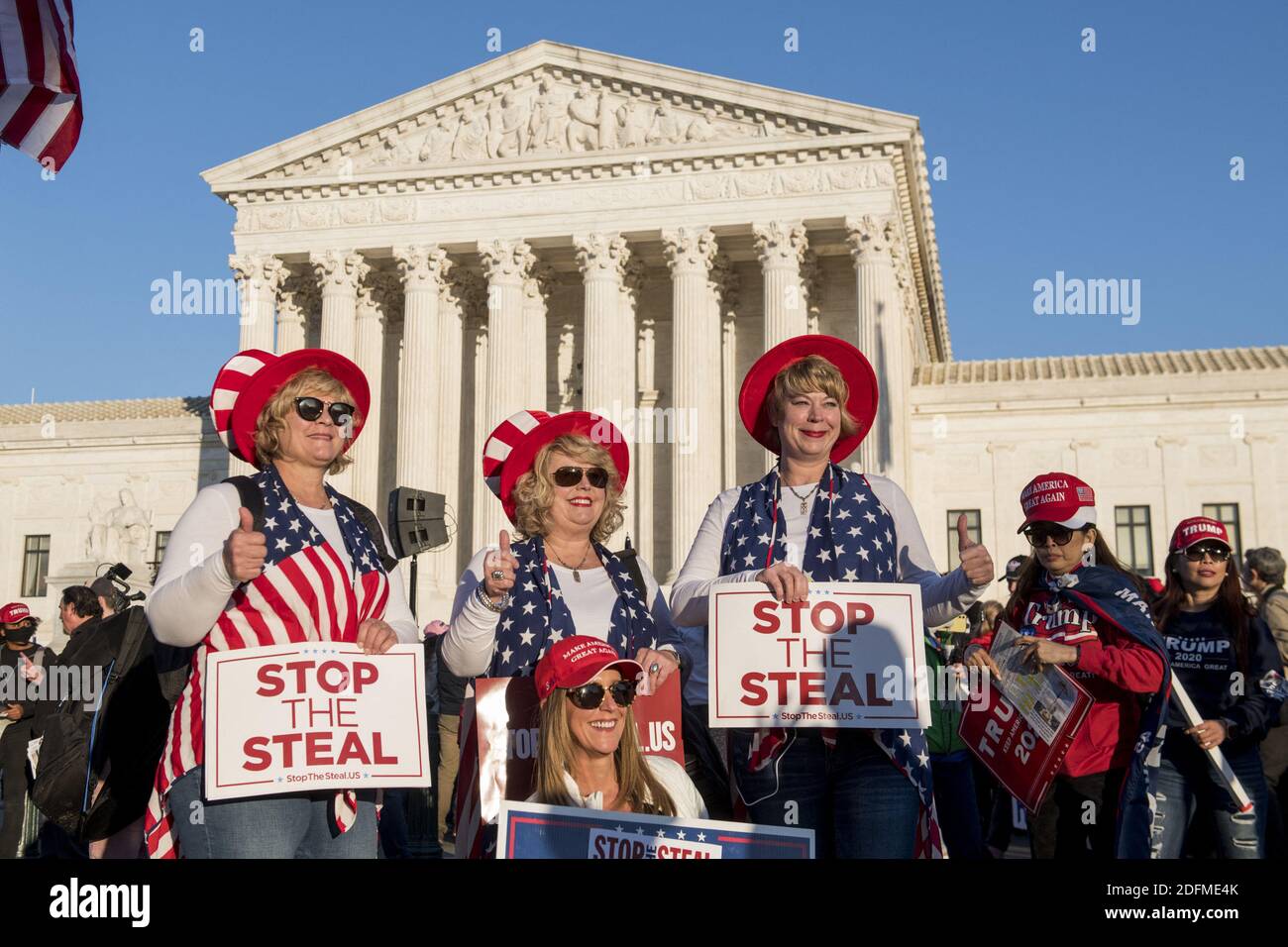 Drapeau maga hi-res stock photography and images - Alamy