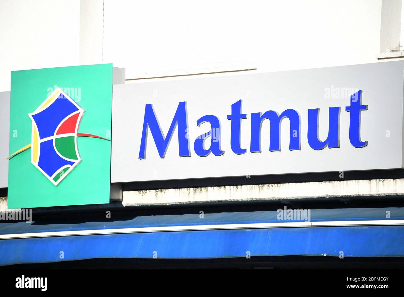 A shop sign of RETIF, on November 14, 2020 in Paris, FRANCE. Photo by ...