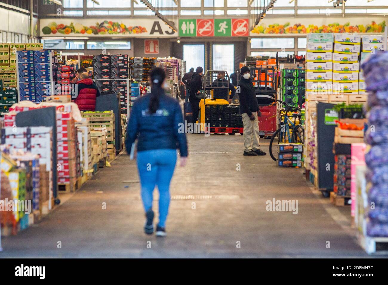 International Market of Rungis - Fruits and vegetables area on November ...