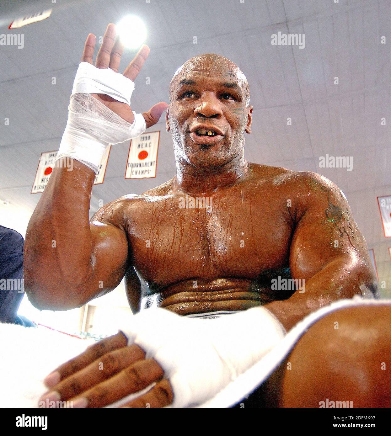 File photo dated June 7, 2005 of Boxer Champion Mike Tyson trains in ...