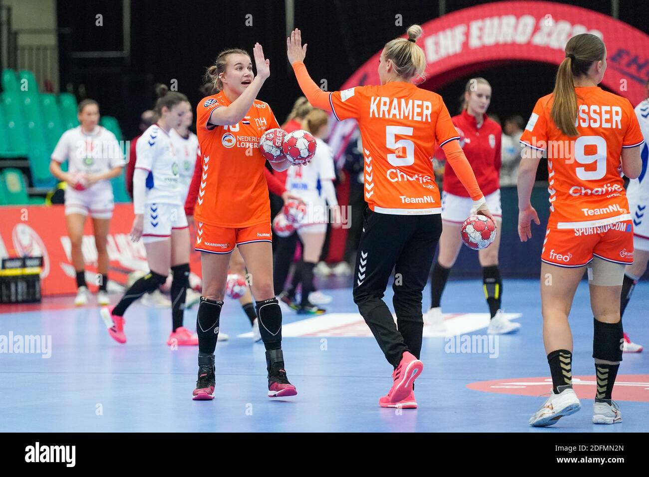 KOLDING, DENMARK - DECEMBER 5: Merel Freriks #19 of Netherlands, Jessy ...