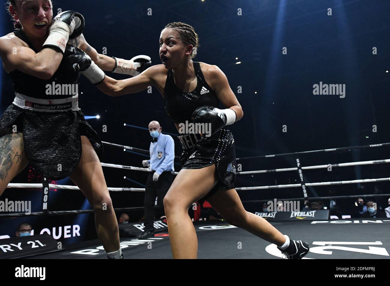 Attaque de boxe hi-res stock photography and images - Alamy