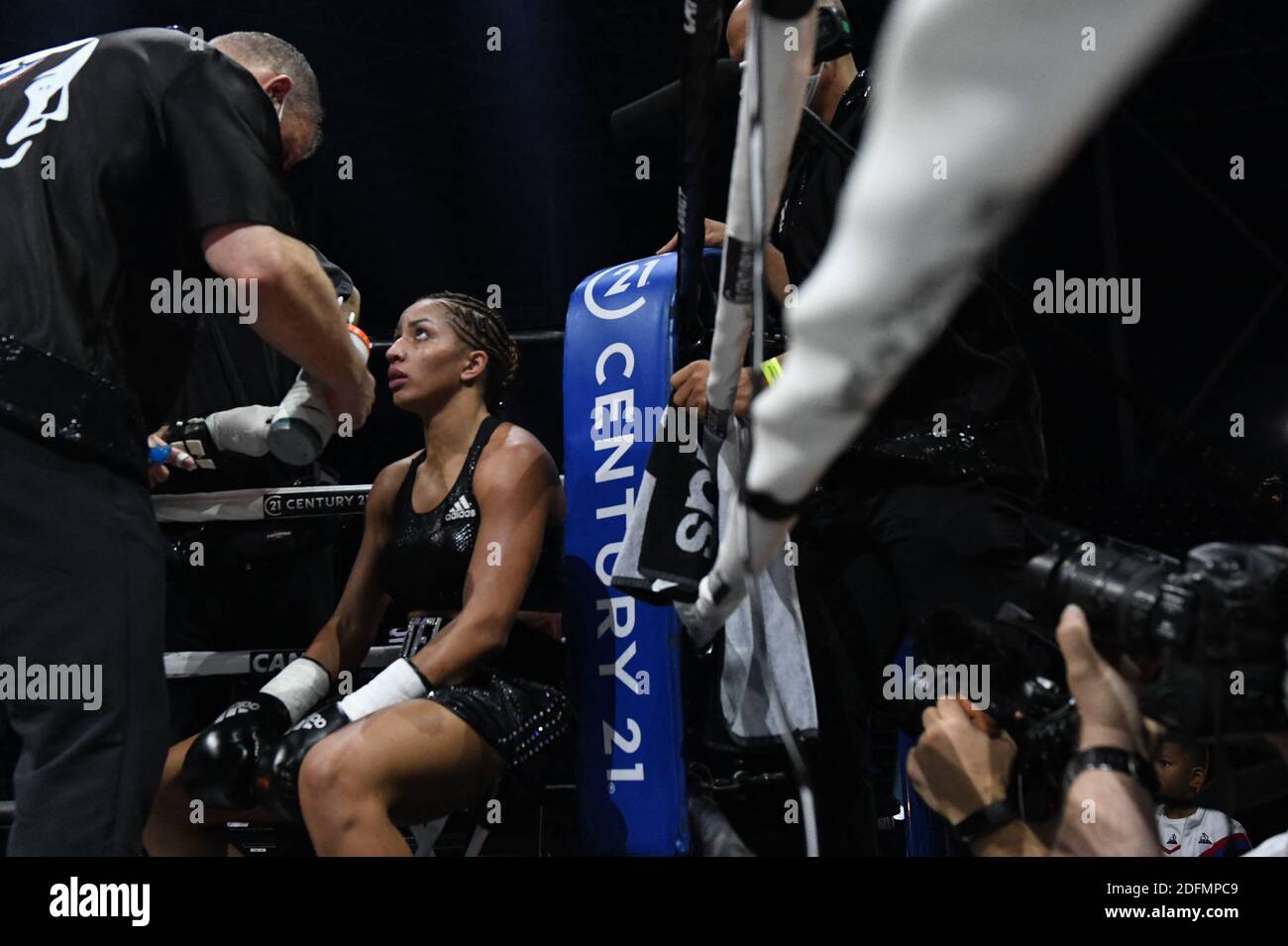 Attaque de boxe hi-res stock photography and images - Alamy