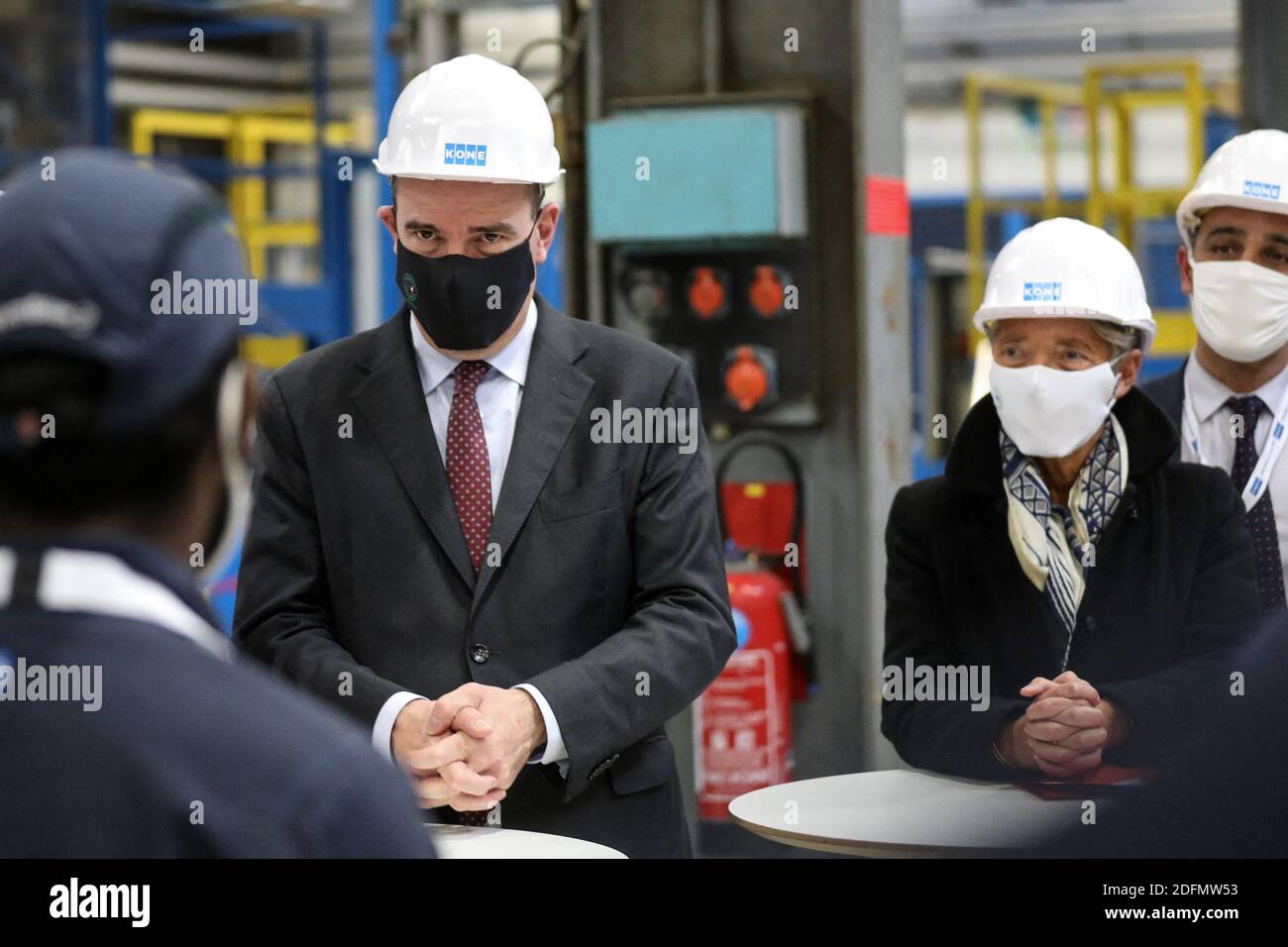 Prime Minister Jean Castex, flanked by Labour Minister Elisabeth Borne ...