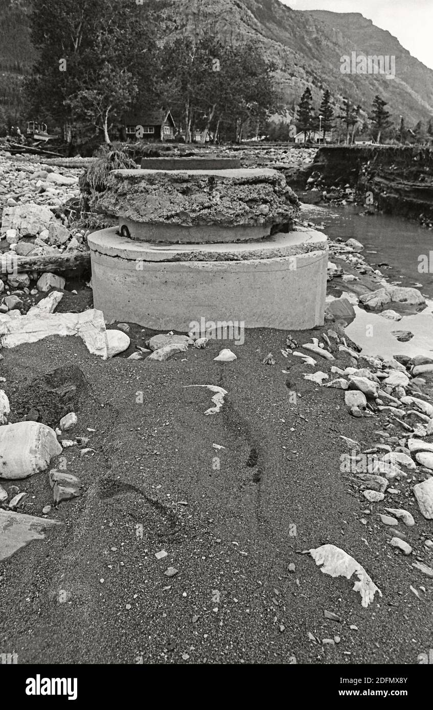 Flooding building inside hi-res stock photography and images - Alamy