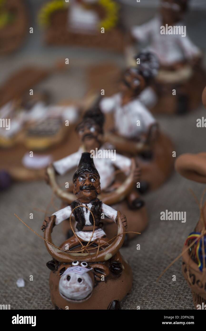 Ceramic figures hi-res stock photography and images - Alamy