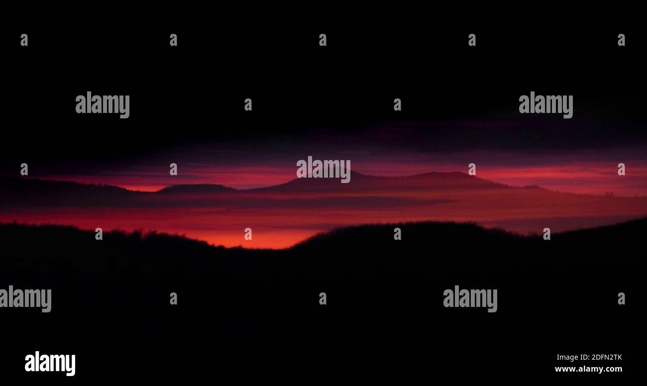Sunset at Crater Lake National Park, Oregon, USA Stock Photo - Alamy