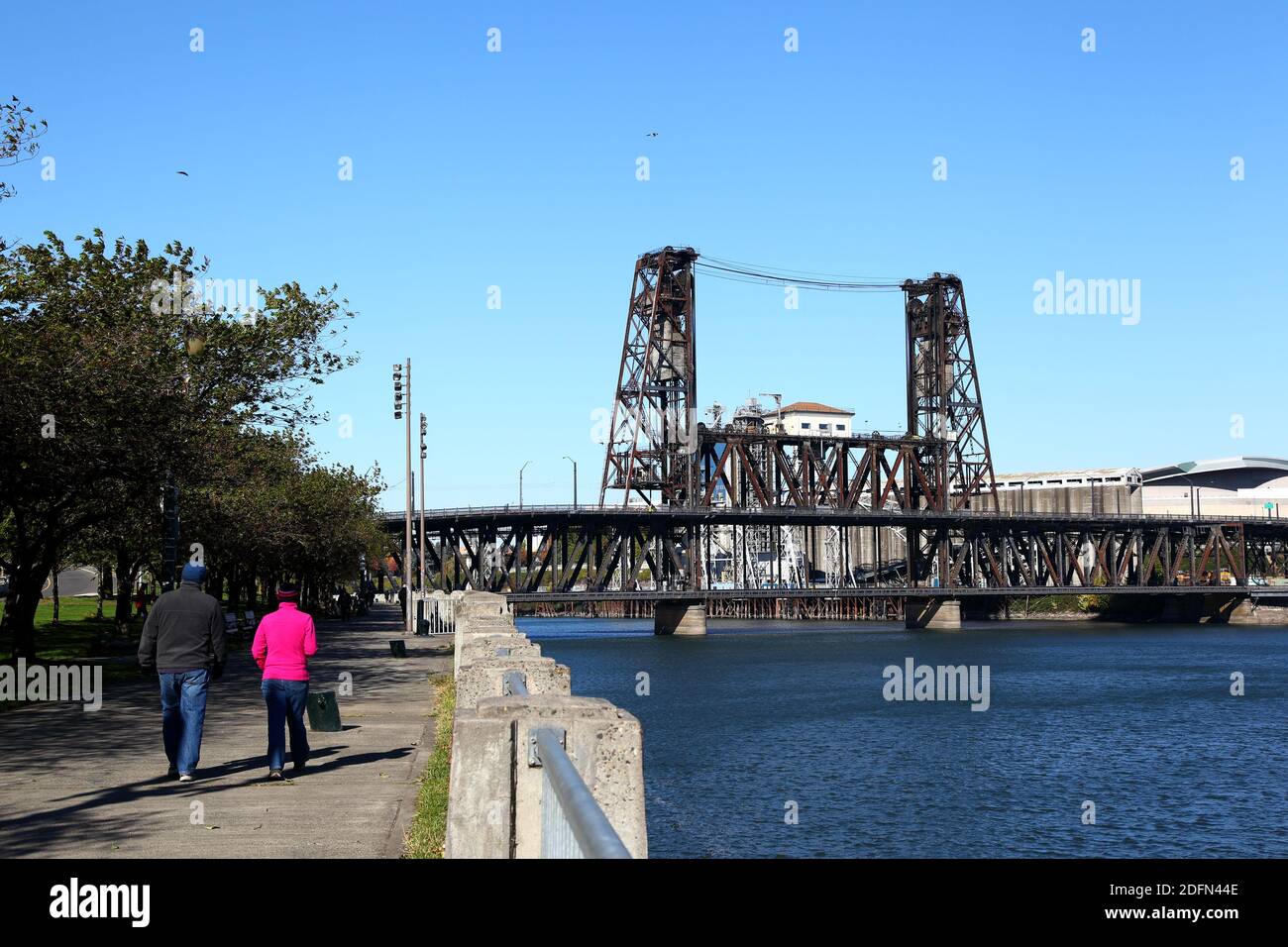 Portland, City of Bridges: Steel Bridge Stock Photo - Alamy