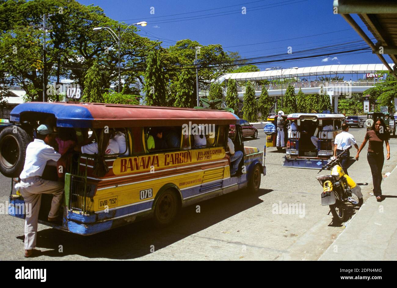A jeepney bus stop on Osmena Boulevard near the Fuente Osmena Circle in ...