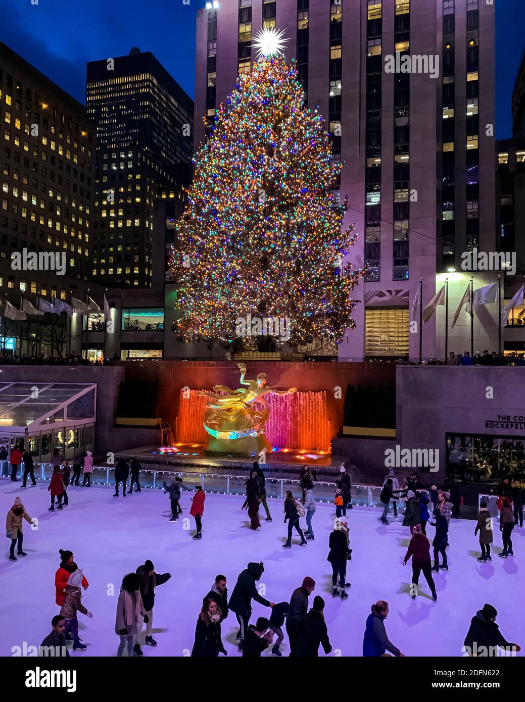 Rockefeller Center Christmas Tree and holiday decorations at the ...