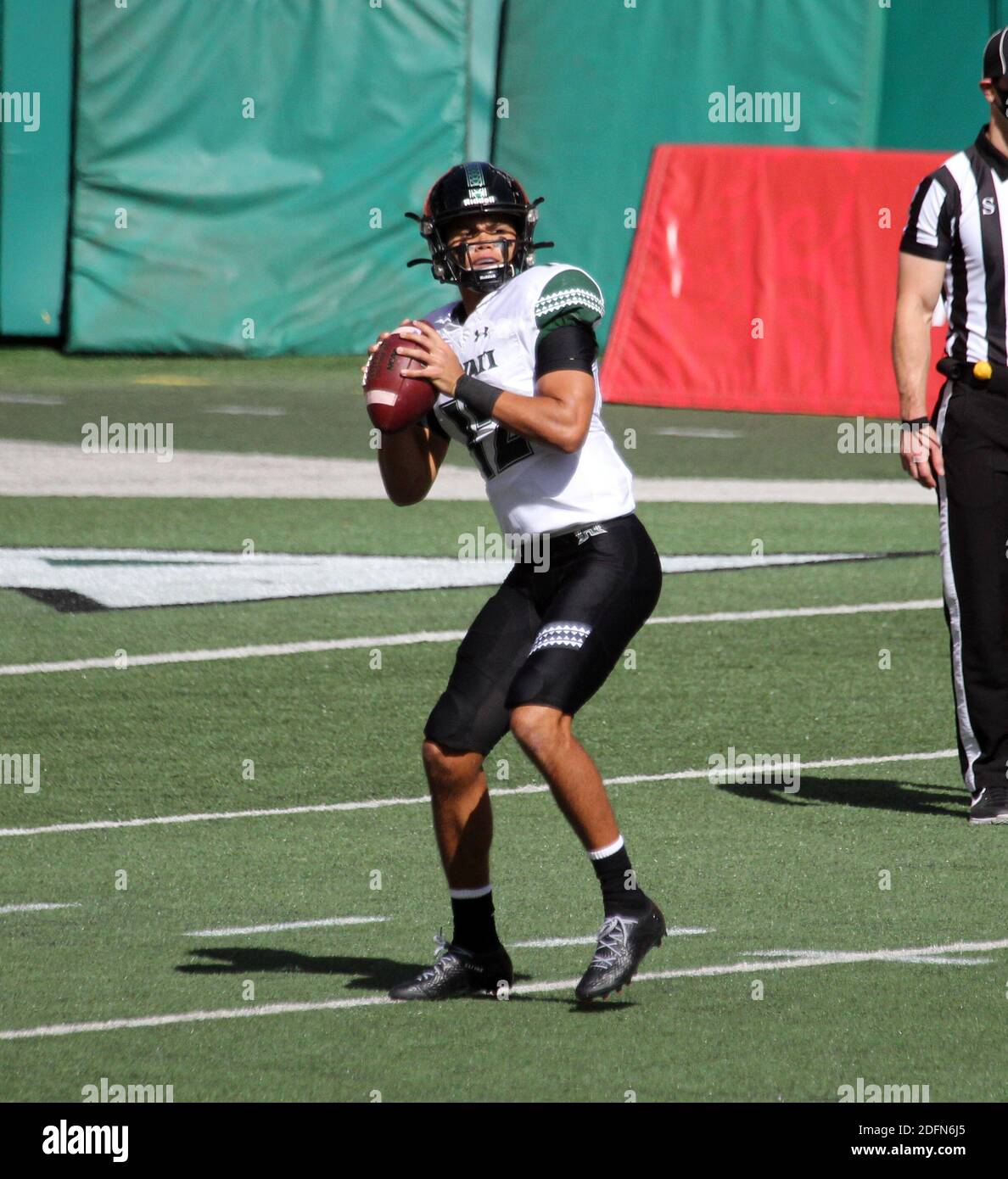 December 5, 2020 - Hawaii Rainbow Warriors quarterback Chevan Cordeiro ...