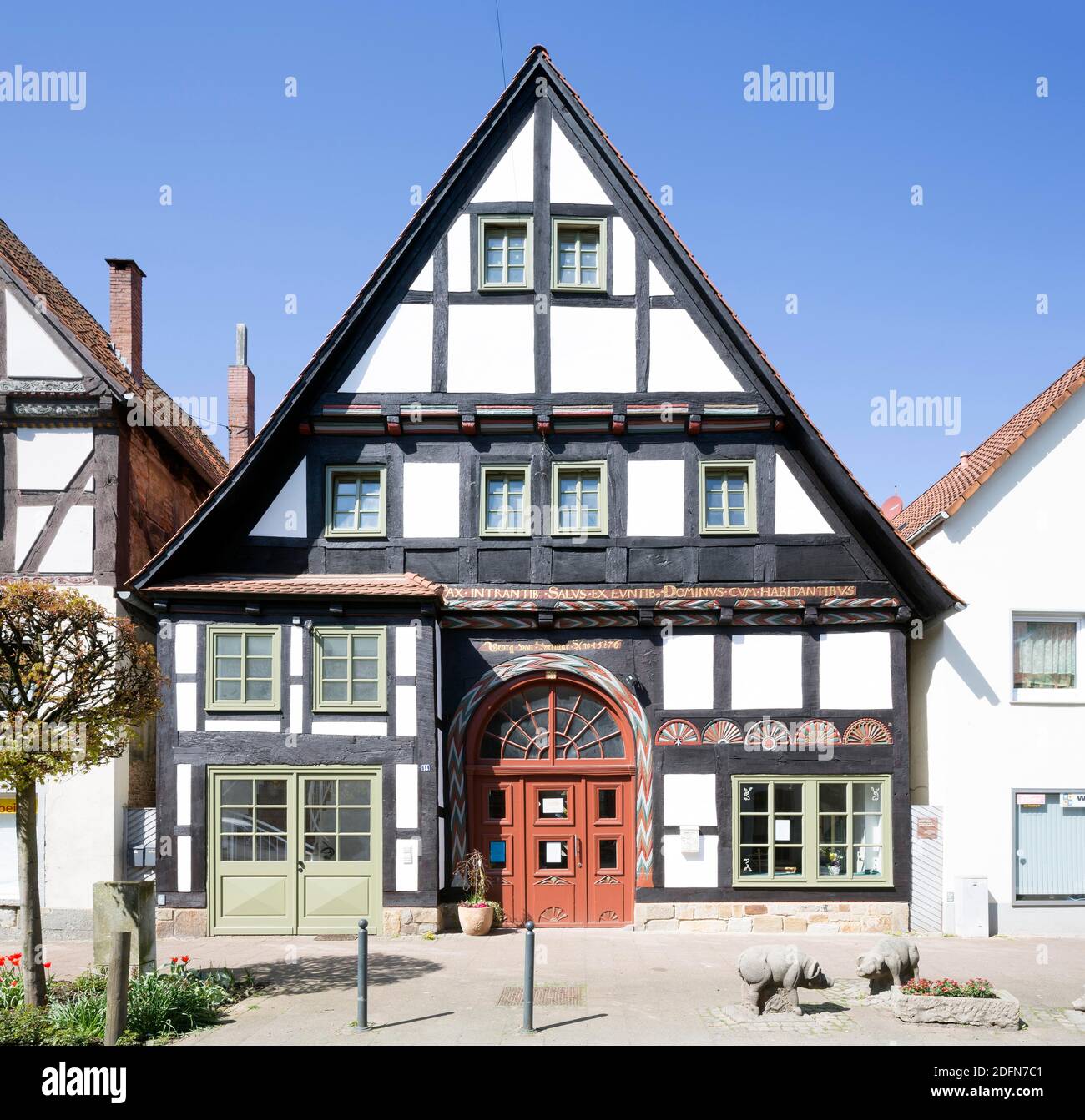 Historic half-timbered house with a gorge, Brennerstrasse, Rinteln ...