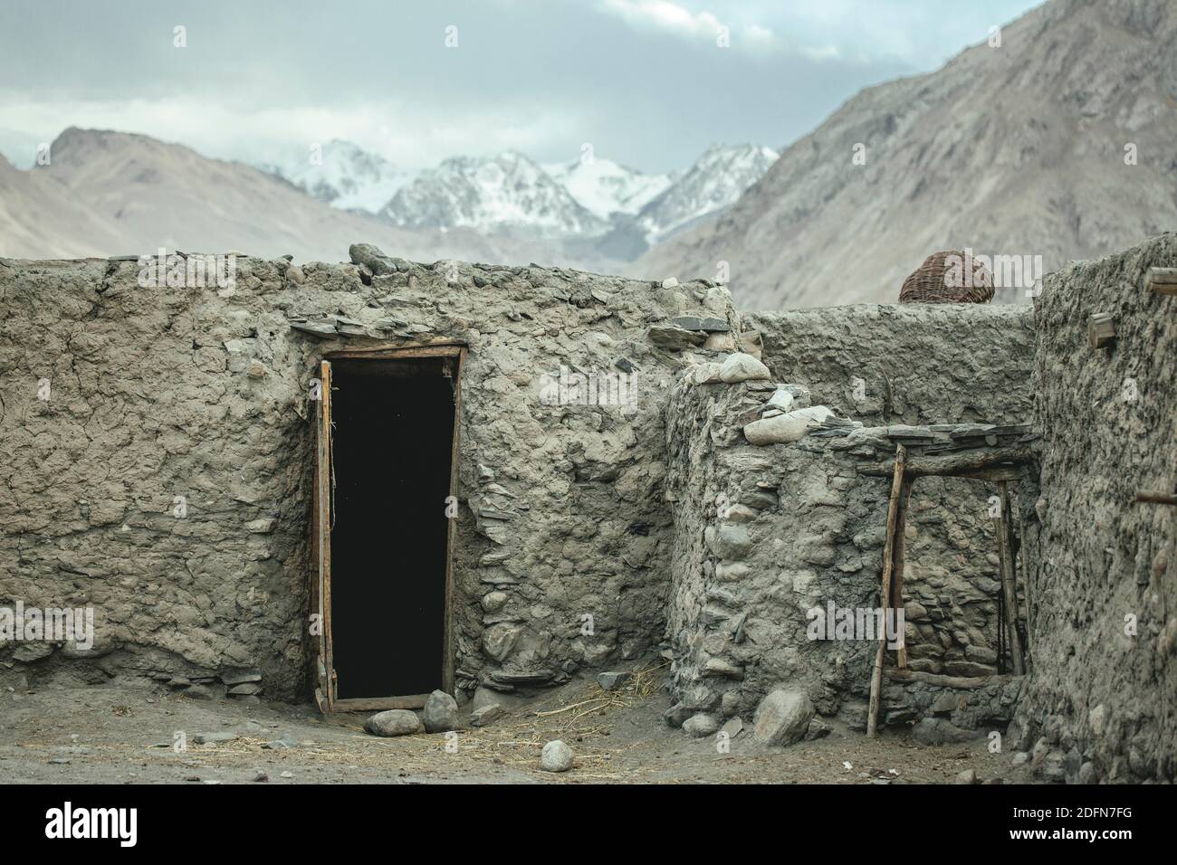 Hindu kush hi-res stock photography and images - Alamy