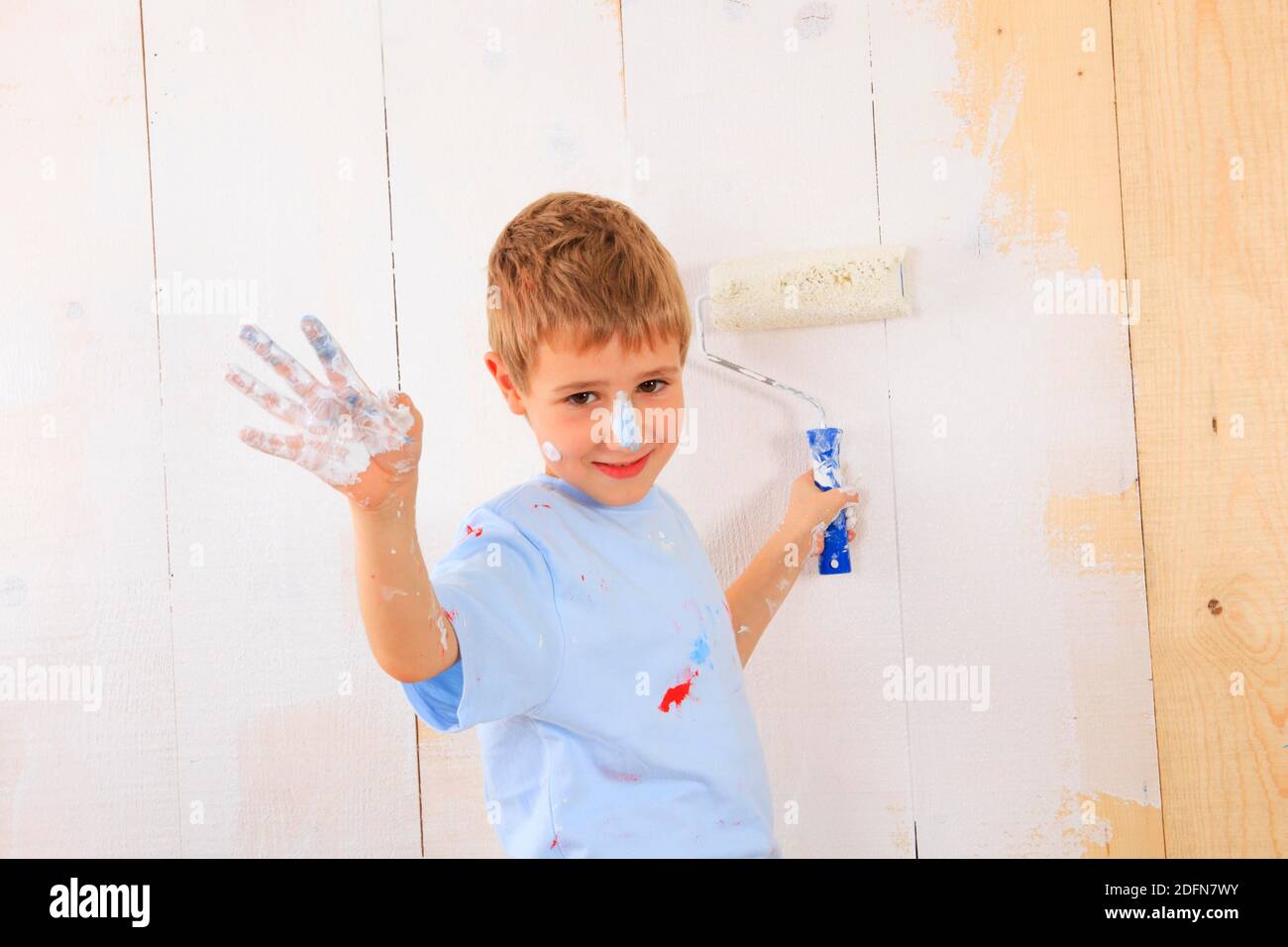 Boy painting, paint, painting Stock Photo - Alamy