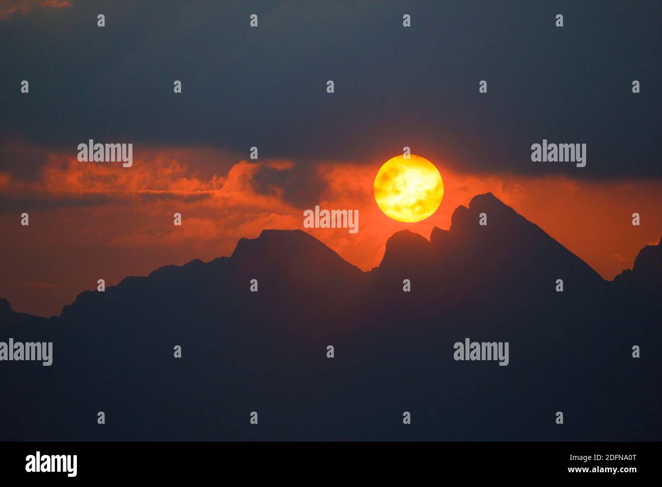 Swiss sunset landscape hi-res stock photography and images - Alamy