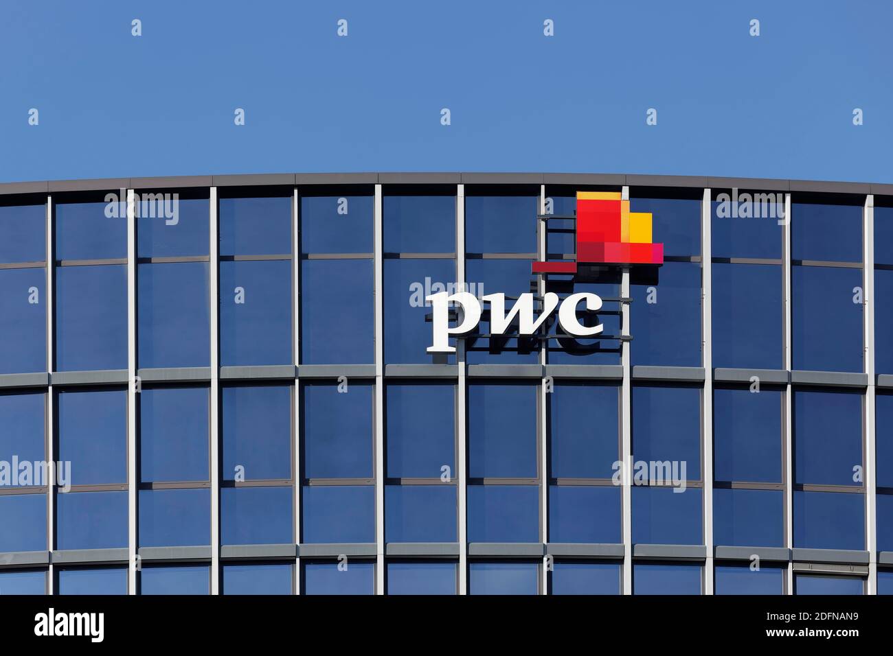 Branch management hi-res stock photography and images - Alamy