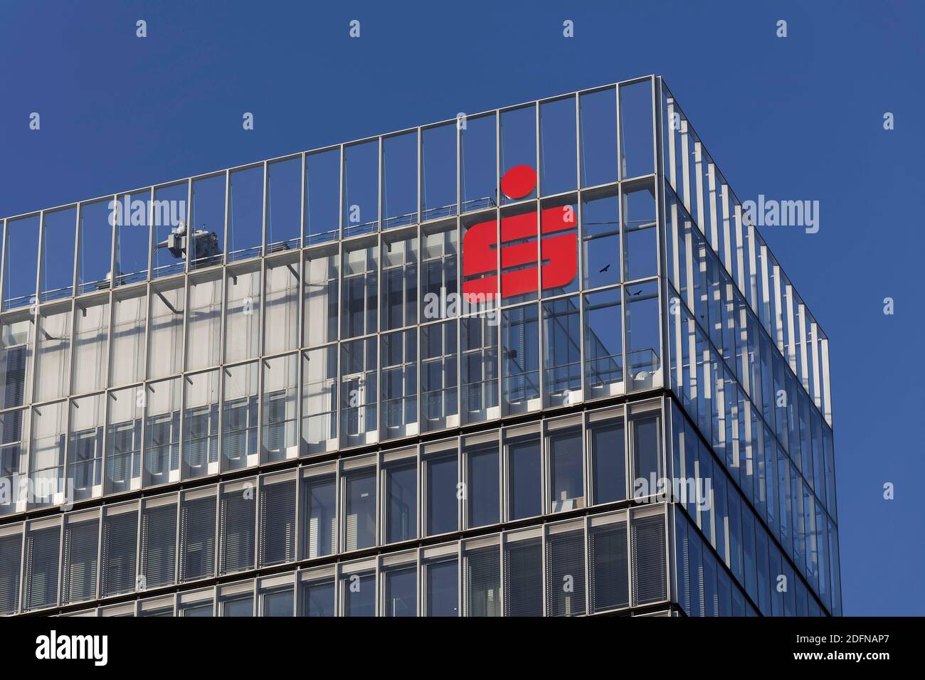 Logo Stadtsparkasse Duesseldorf, high-rise building on Berliner Allee ...
