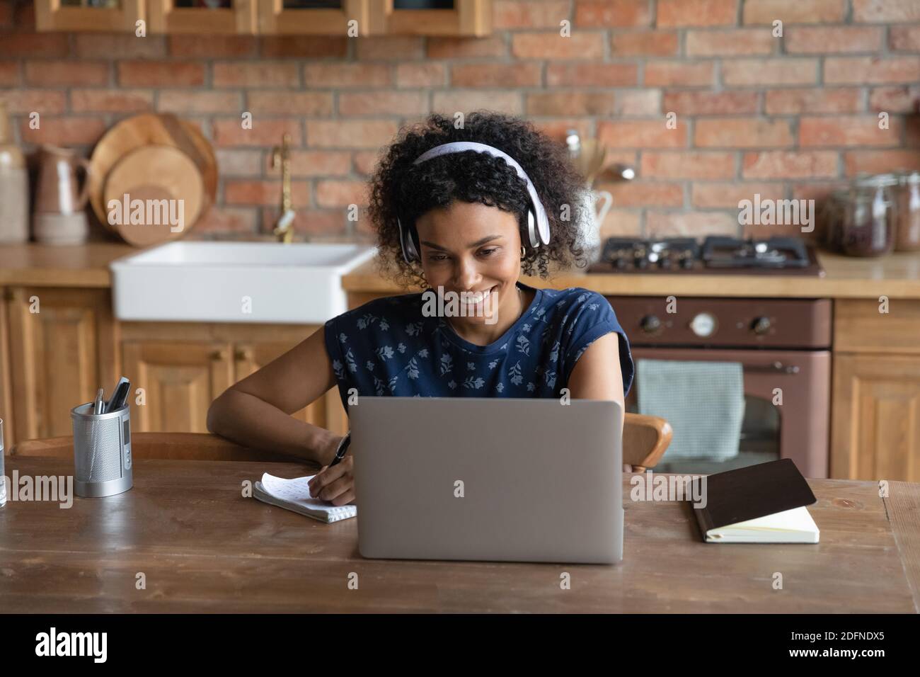 Courses customer hi-res stock photography and images - Alamy