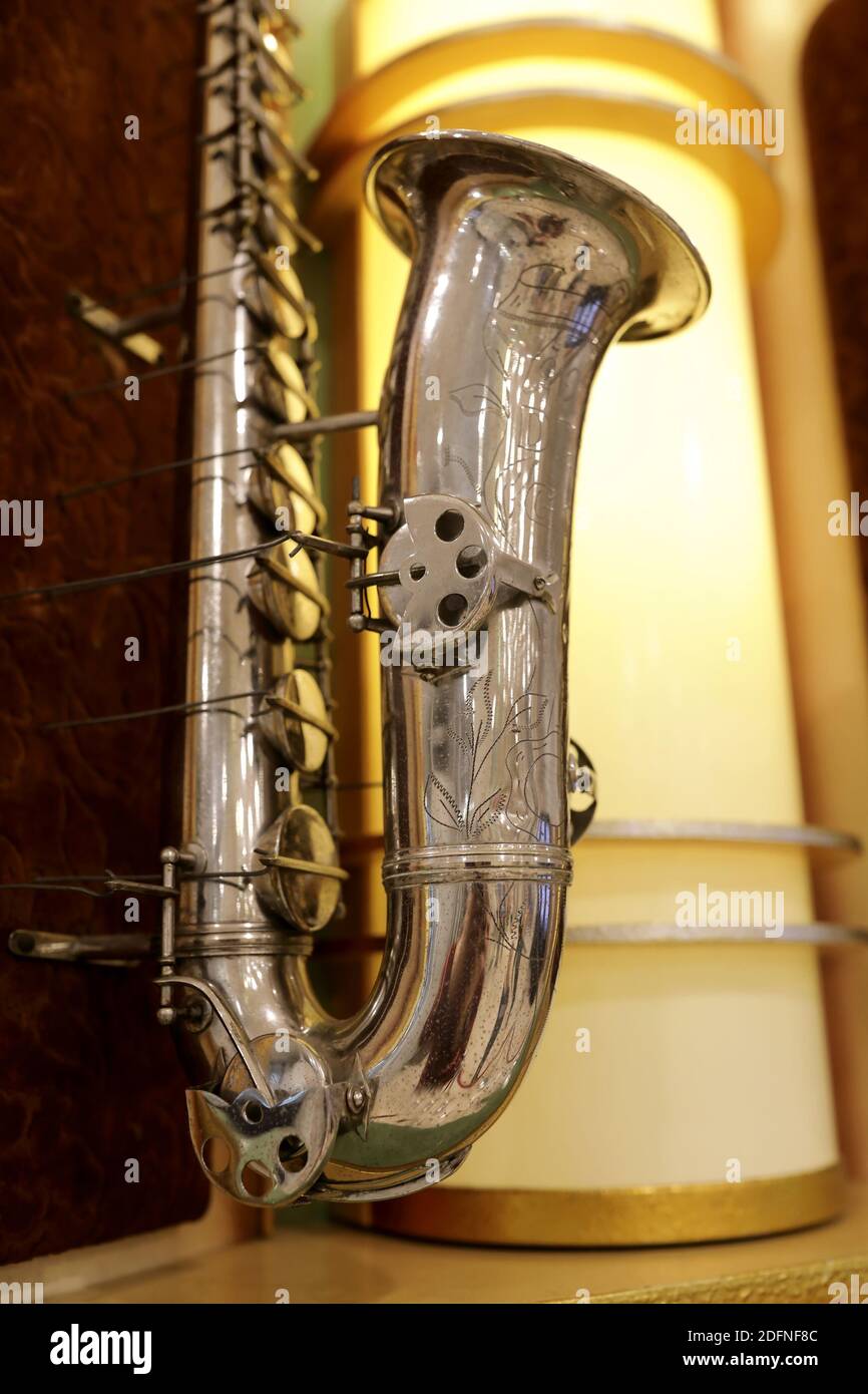 Mounted orchestra hi-res stock photography and images - Alamy