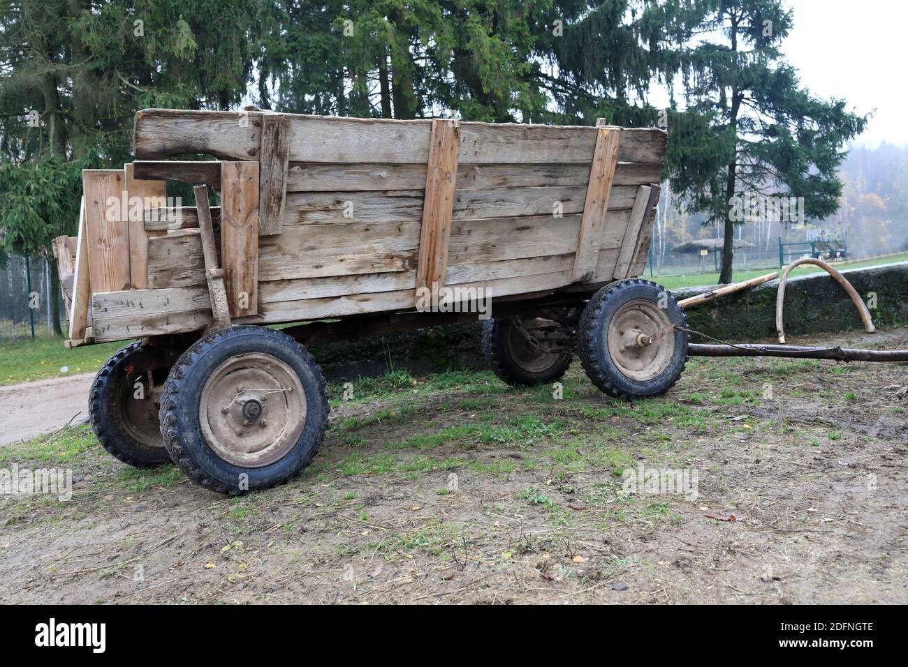 Wooden farm wagon on rancho in autumn Stock Photo - Alamy