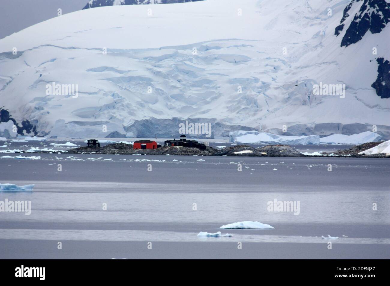 Antarctica camp hi-res stock photography and images - Alamy