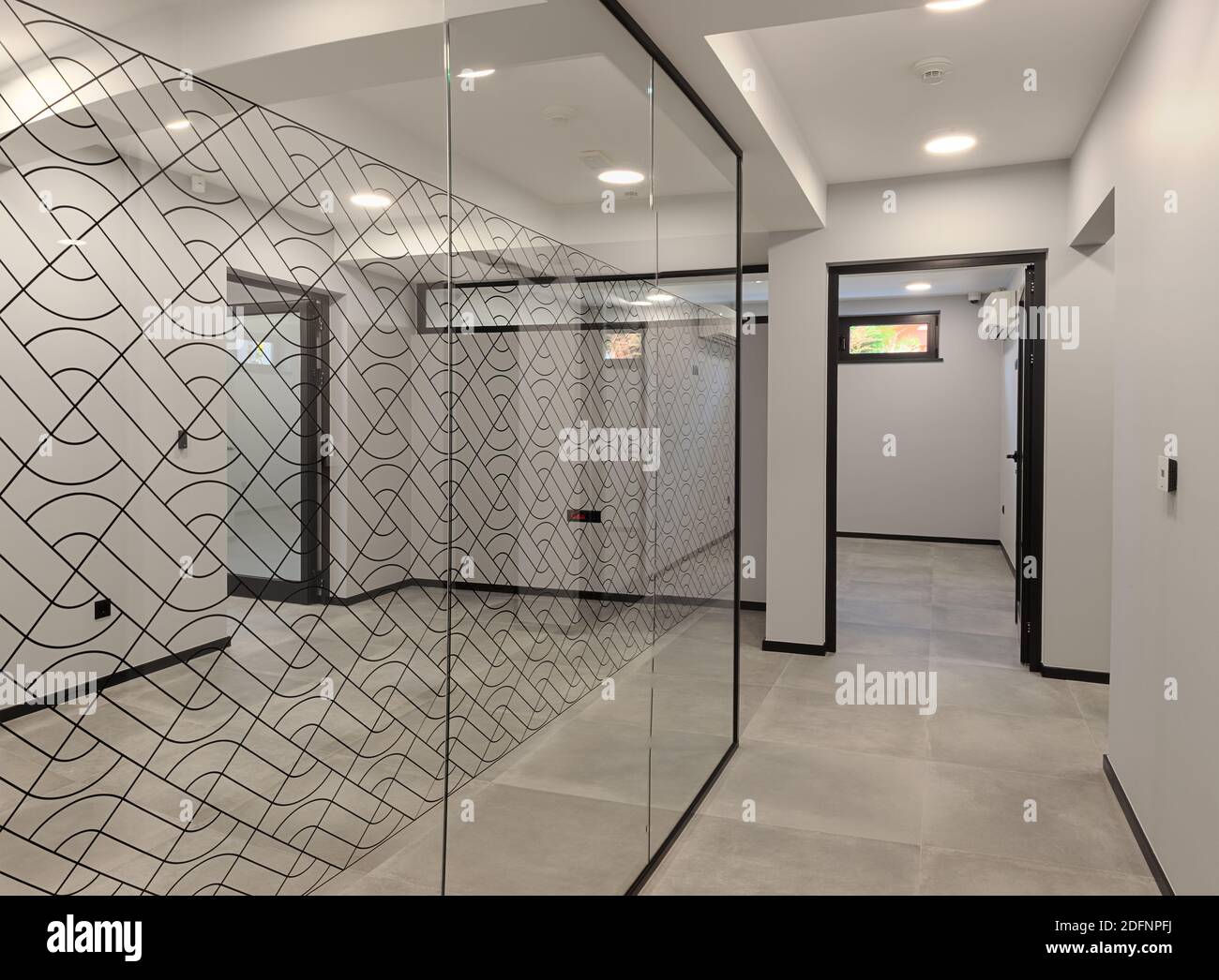 Interior of an empty office room Stock Photo - Alamy