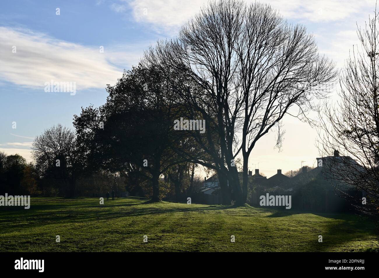 Kent meadows hi-res stock photography and images - Alamy