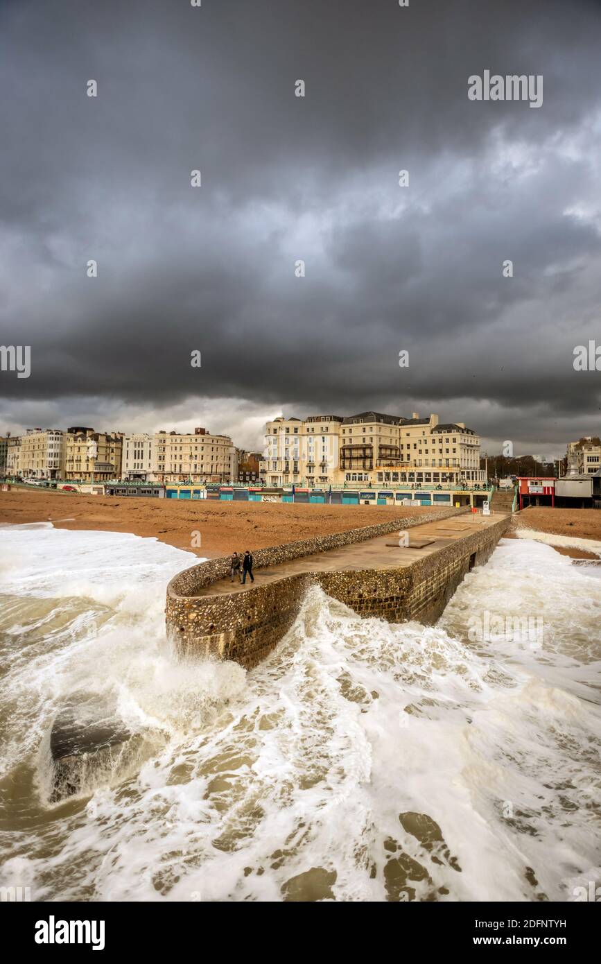 Brighton, December 5th 2020: Waves crashing on the seafront this ...