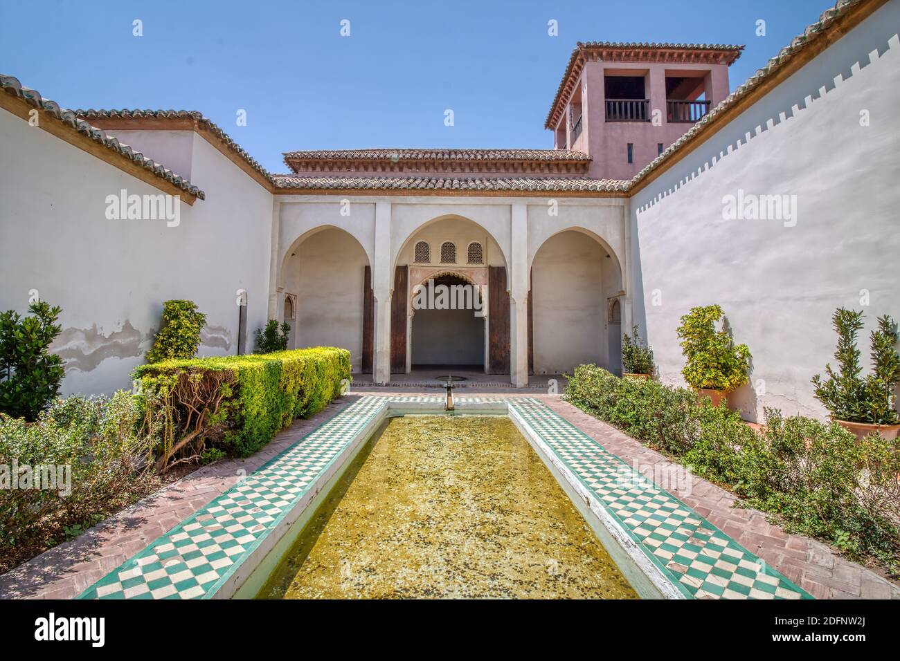 Islamic architecture medieval period hi-res stock photography and ...