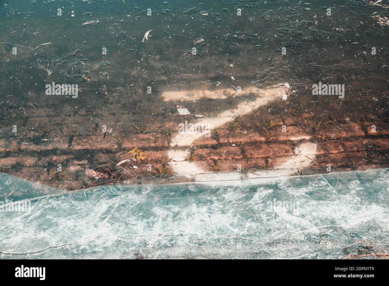 Frozen Rowing Lake Peterborough Stock Photo - Alamy