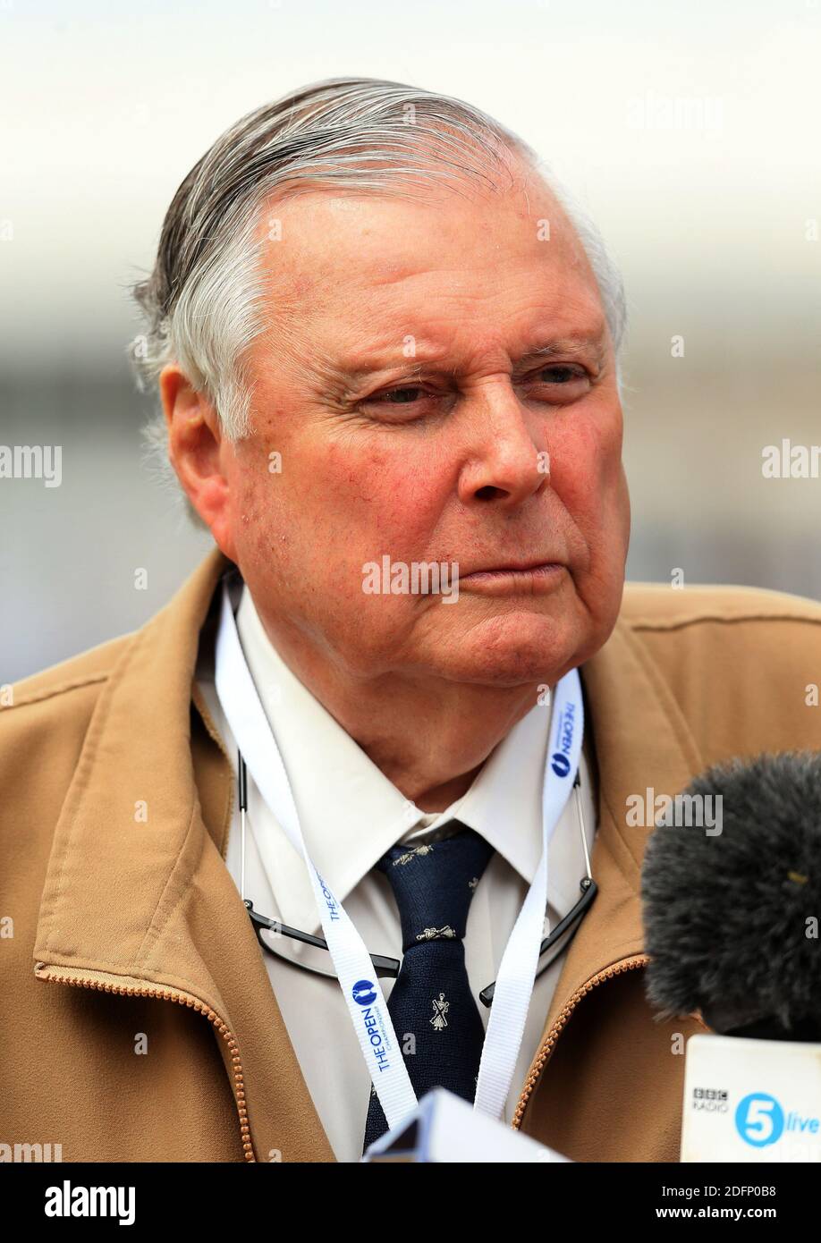 Bbc golf commentator hi-res stock photography and images - Alamy