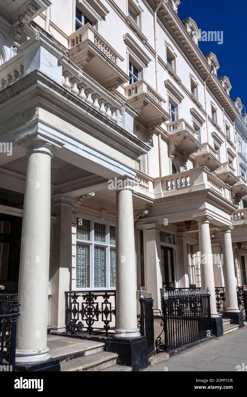 Regency Georgian terraced town house homes and apartments in Kensington ...