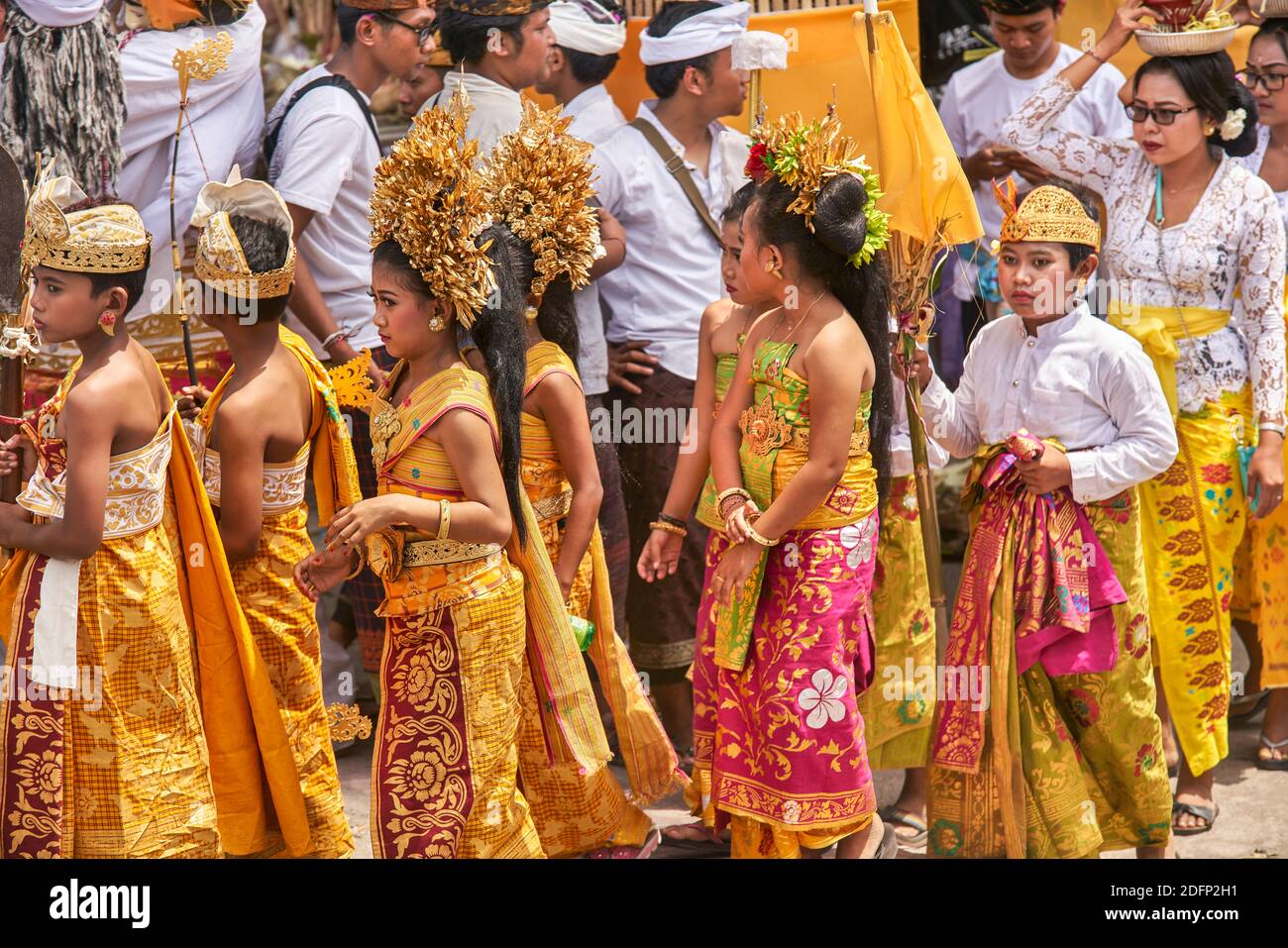 Hindu communal funeral procession for Hindus recently passed away ...
