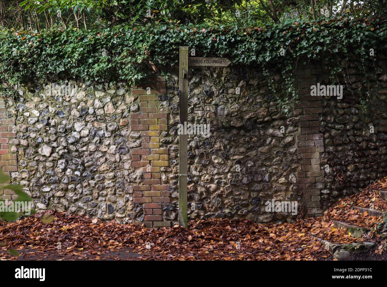 Box hill sign hi-res stock photography and images - Alamy