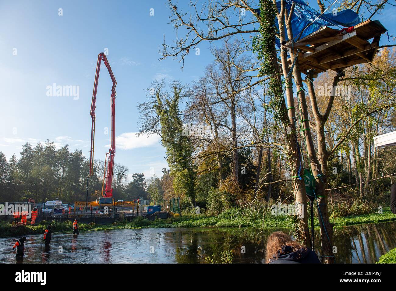 Denham, Buckinghamshire, UK. 5th November, 2020. HS2 are building a ...