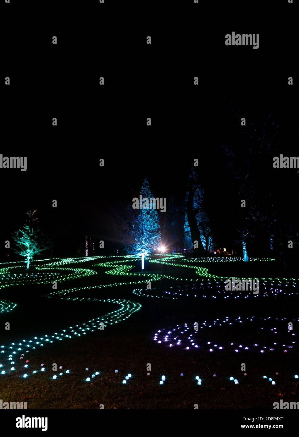 Swirling in the light hi-res stock photography and images - Alamy