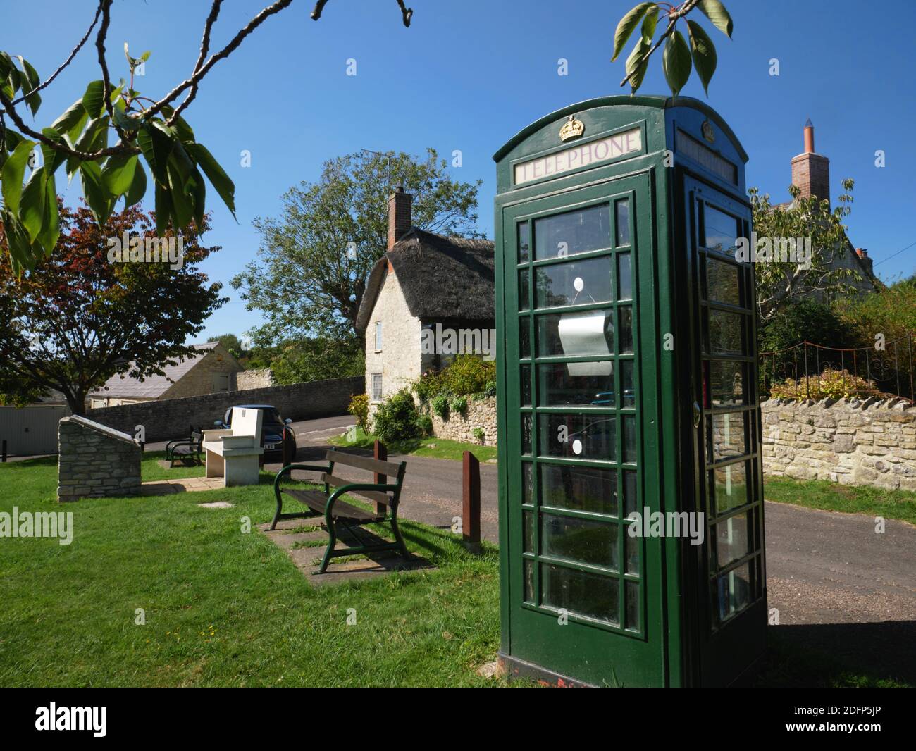 Village green, Portesham, Dorset Stock Photo - Alamy