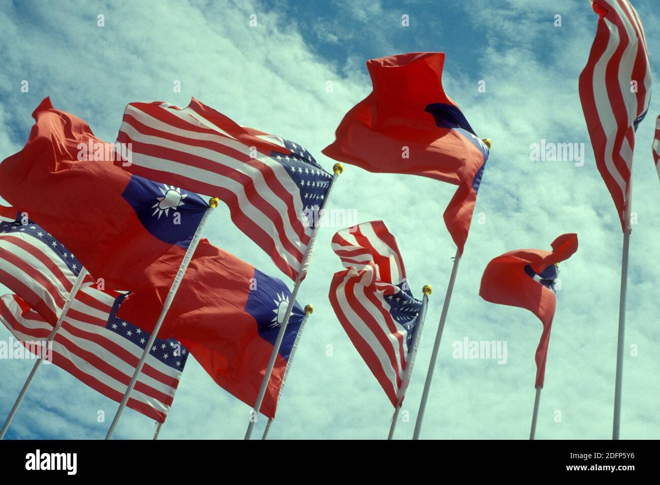 Usa taiwan flag hi-res stock photography and images - Alamy