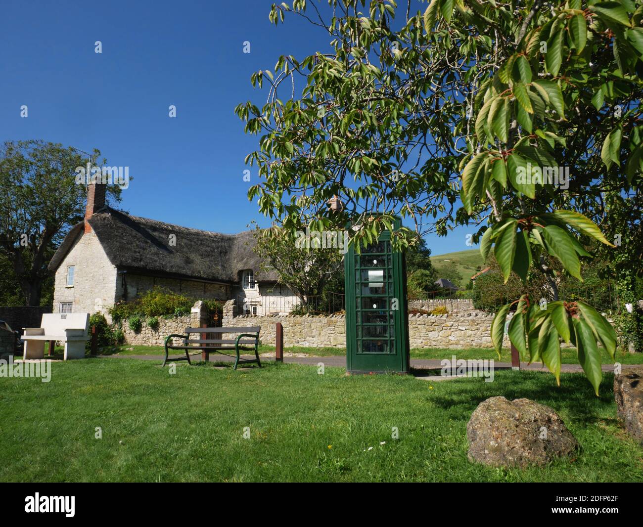 Village green, Portesham, Dorset Stock Photo - Alamy