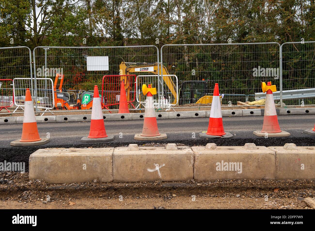 Slough, Berkshire, UK. 1st November, 2020. The M4 between Junction 5 ...