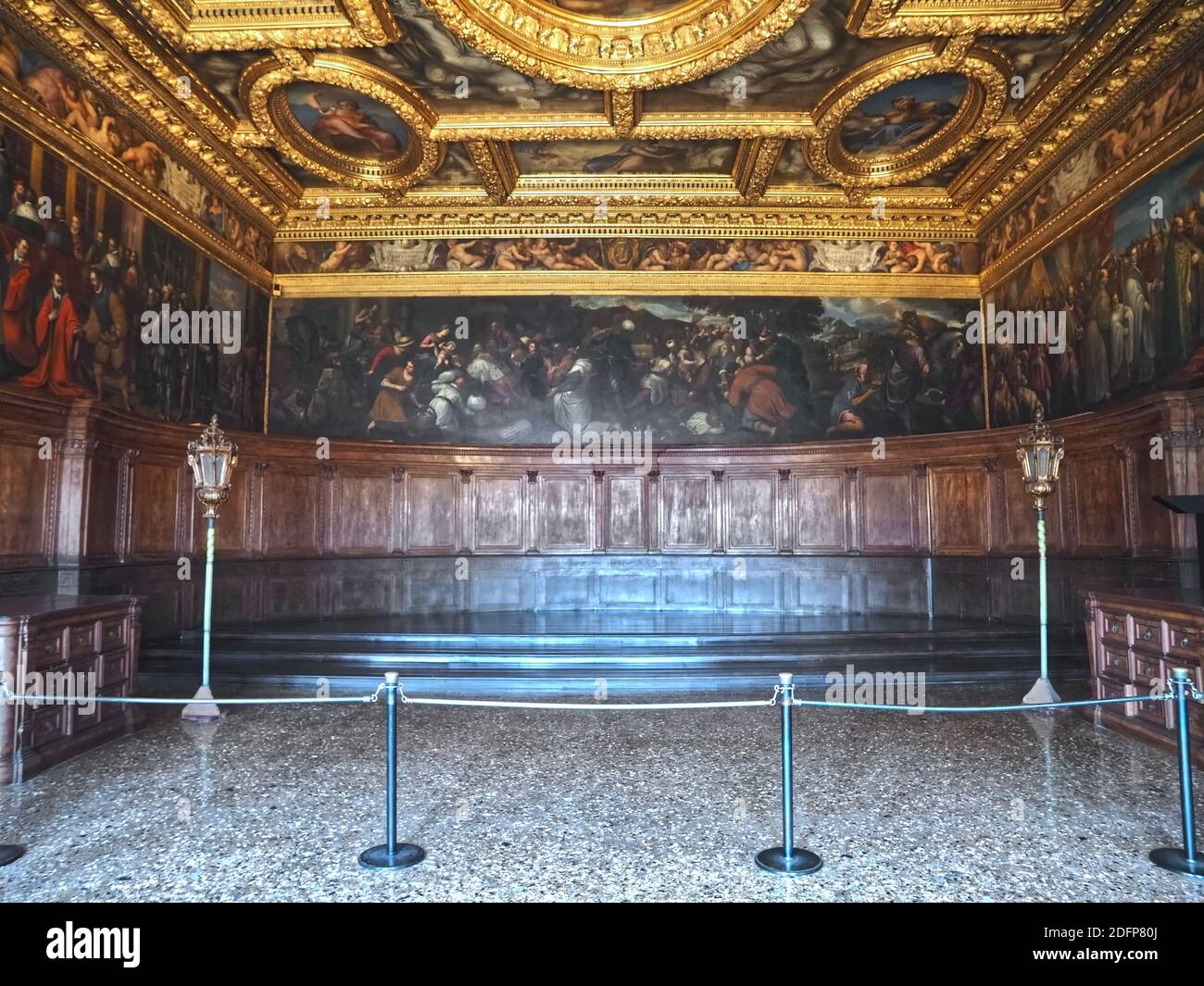 Inside the famous Doge`s palace in Venice-beautiful architecture and ...