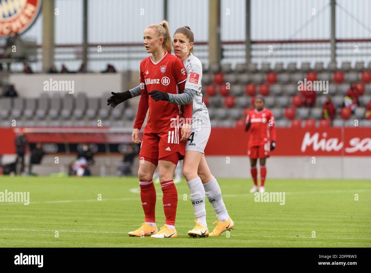 Lea Schueller (#11 FC Bayern Munich) and Sylwia Matysik (#4 Bayer ...