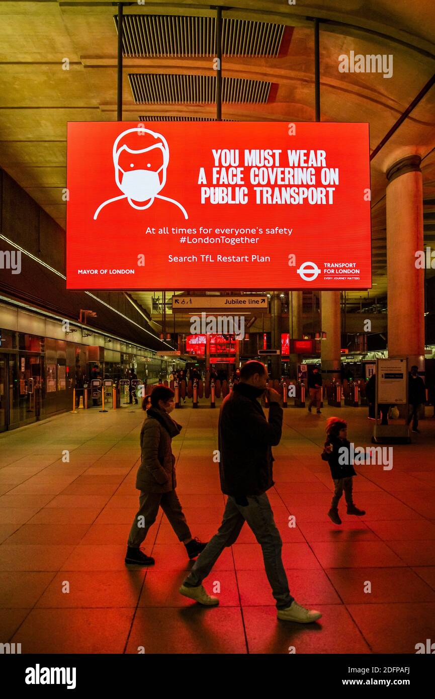 Mandatory sign warning sign hi-res stock photography and images - Alamy