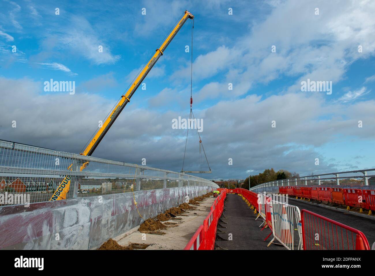 Slough, Berkshire, UK. 1st November, 2020. The M4 between Junction 5 ...